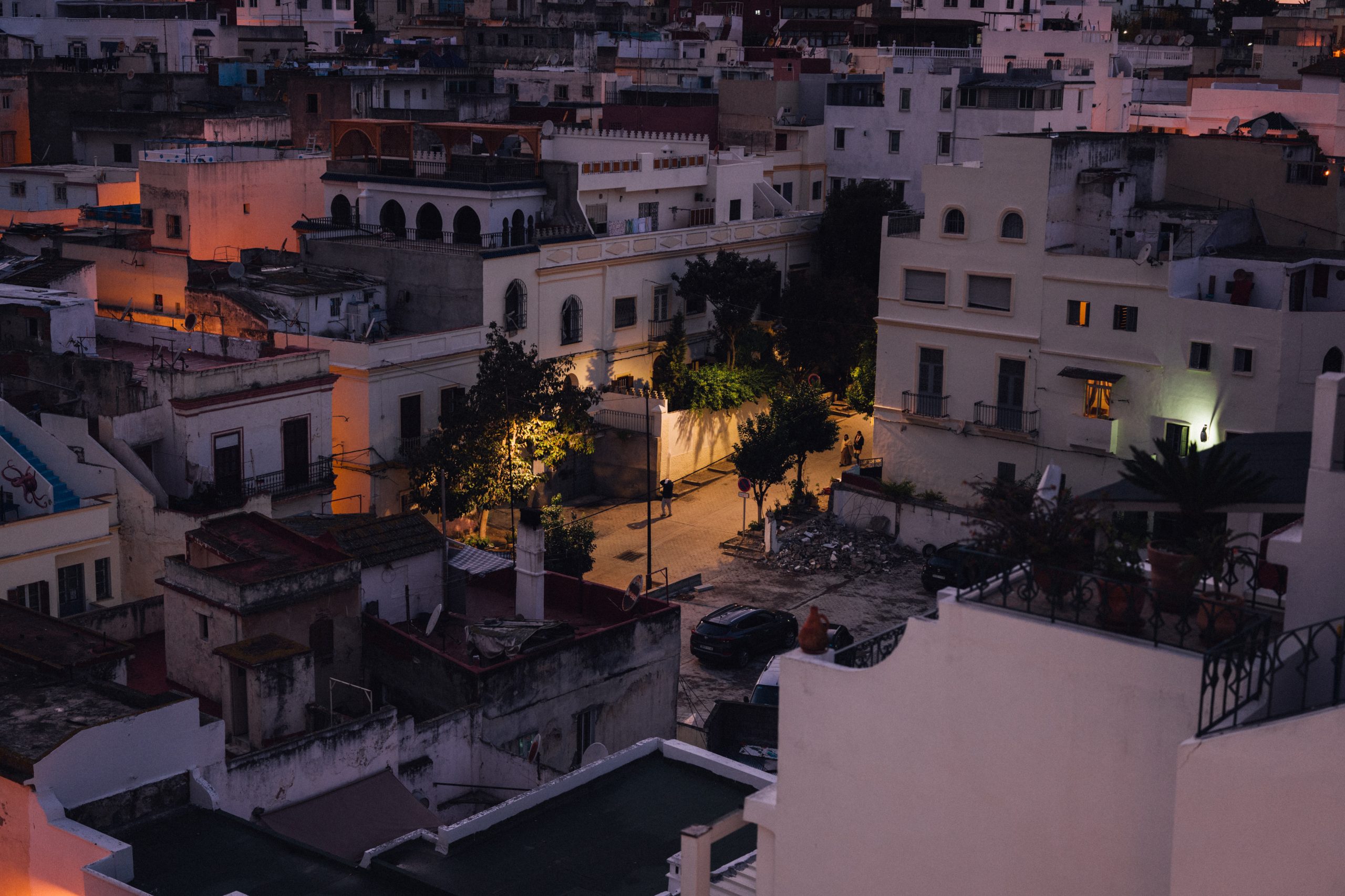 T COMME TANGER - Laurent le Crabe